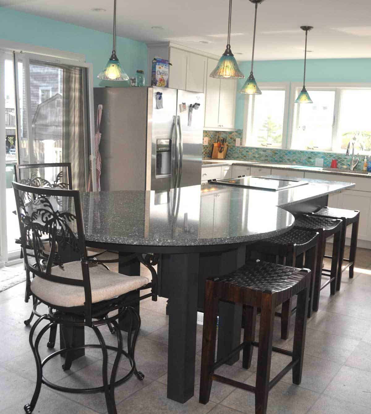 A Beach Kitchen for Grandkids & Entertaining - Home Tips for Women