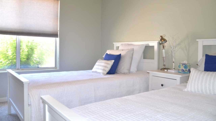 How to Move Furniture to Create More Space - Home Tips for Women