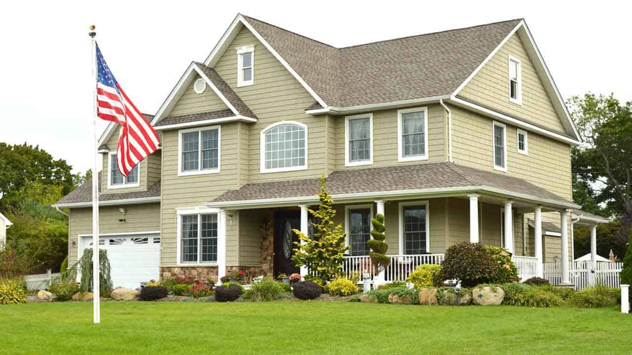 Tips for Hanging a Flag on Your House - Home Tips for Women