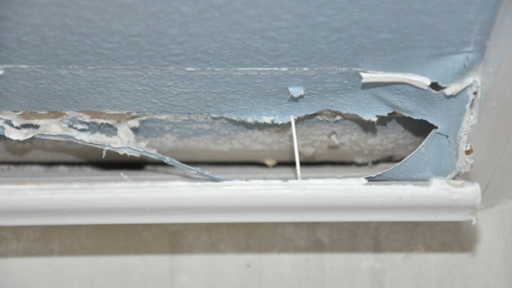 Replacing Baseboard After a Flood - Home Tips for Women