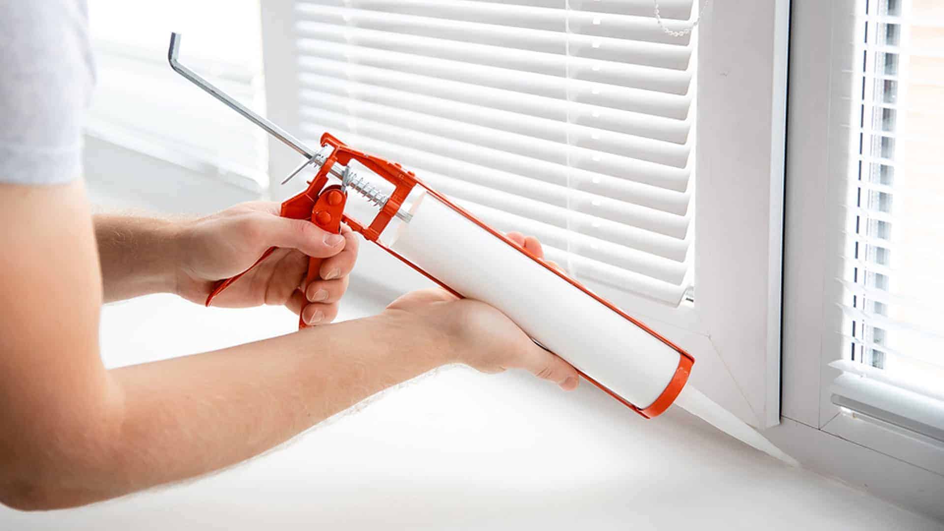 Learning How to Caulk - Home Tips for Women