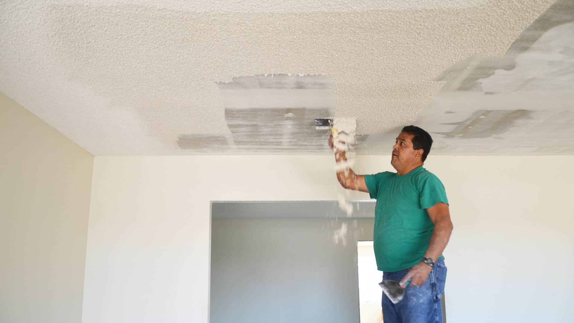 How to Remove a Popcorn Ceiling - Home Tips for Women