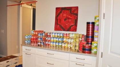 How to Create a Food Basket to Donate - Home Tips for Women